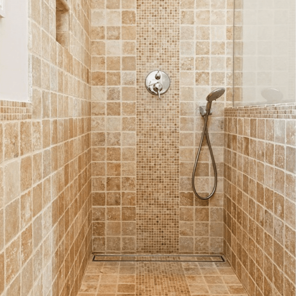 Travertin opus 4 formats 1er choix Clair salle de bain | Apex Pierre